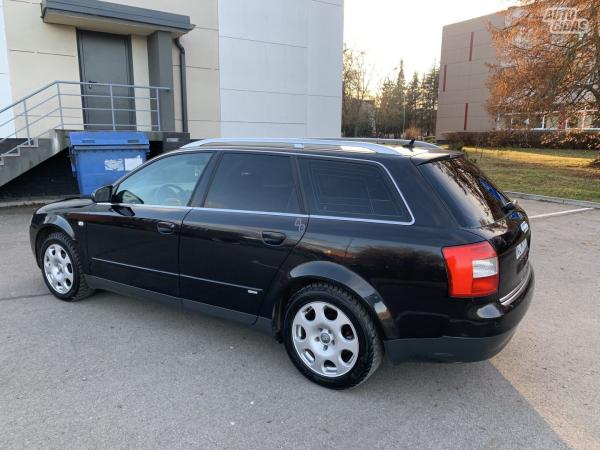 Black Audi A4 2005 in Marijampole, with an engine capacity of 1.90 L and mileage of 348 thousand km for 1950 €, photo 4 on AUTOMOTO.COM.LV