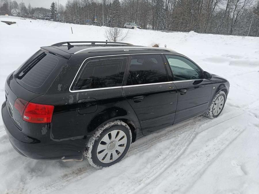 Melns Audi A4 2005 Šalčininkai, ar dzinēja tilpumu 1.99 L un nobraukumu 330 tūkst. km par 2050 €, foto 4 vietnē AUTOMOTO.COM.LV