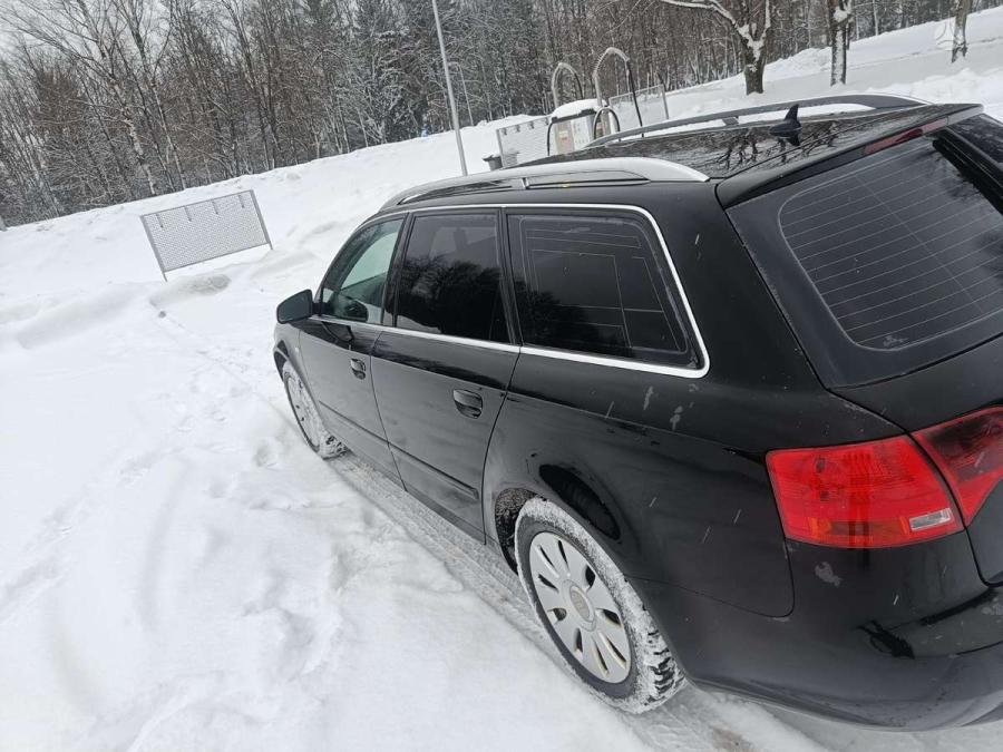 Melns Audi A4 2005 Šalčininkai, ar dzinēja tilpumu 1.99 L un nobraukumu 330 tūkst. km par 2050 €, foto 13 vietnē AUTOMOTO.COM.LV