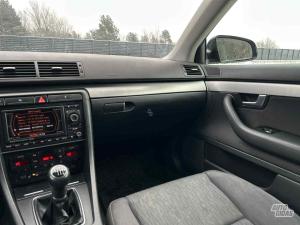 Melns Audi A4 2005 Viļņa, ar dzinēja tilpumu 2.00 L un nobraukumu 331 tūkst. km par 2799 €, foto 10 vietnē AUTOMOTO.COM.LV