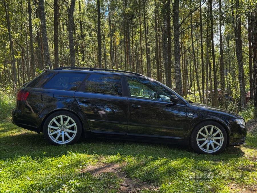 Black Audi A4 2005 in Maardu, with an engine capacity of 3.00 L and mileage of 321 thousand km for 3499 €, photo 7 on AUTOMOTO.COM.LV