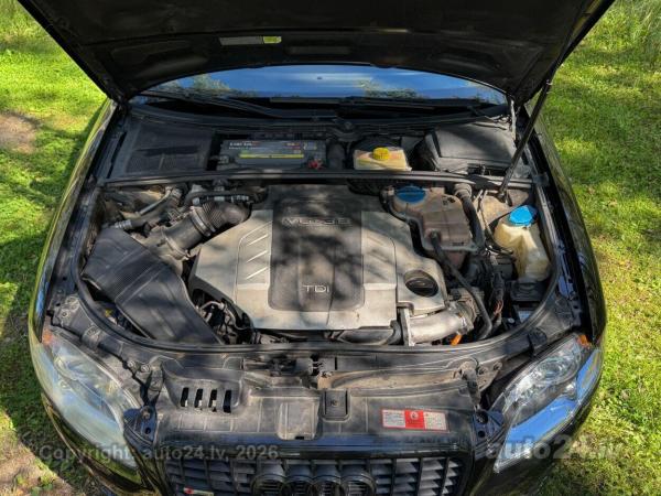 Melns Audi A4 2005 Mardu, ar dzinēja tilpumu 3.00 L un nobraukumu 321 tūkst. km par 3499 €, foto 11 vietnē AUTOMOTO.COM.LV