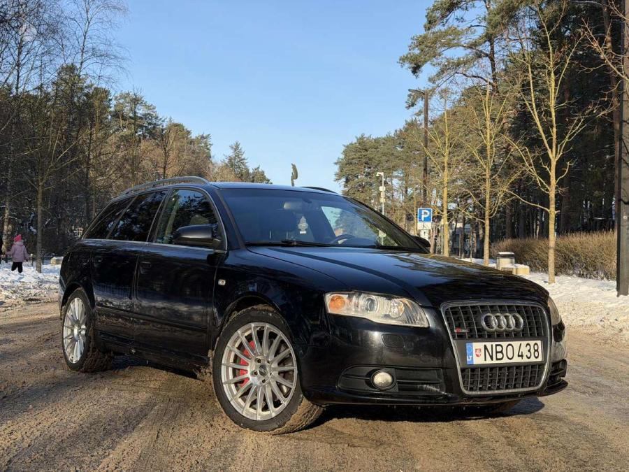 Melns Audi A4 2005 Alīta, ar dzinēja tilpumu 1.97 L un nobraukumu 379 tūkst. km par 2750 €, foto 39 vietnē AUTOMOTO.COM.LV