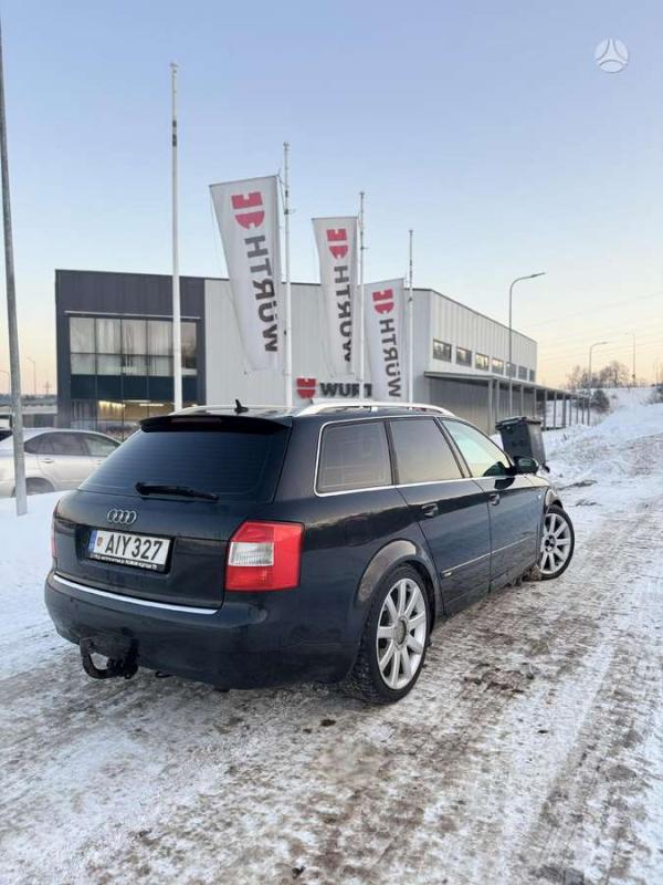 Melns Audi A4 2005 Viļņa, ar dzinēja tilpumu 2.50 L un nobraukumu 300 tūkst. km par 2000 €, foto 3 vietnē AUTOMOTO.COM.LV