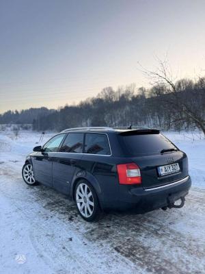 Melns Audi A4 2005 Viļņa, ar dzinēja tilpumu 2.50 L un nobraukumu 300 tūkst. km par 2000 €, foto 4 vietnē AUTOMOTO.COM.LV