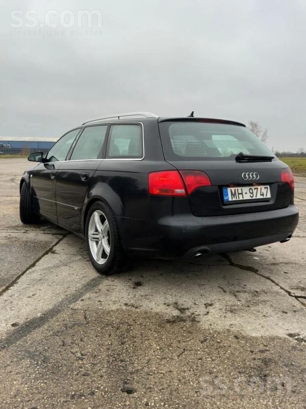 Black Audi A4 2005 in Riga, with an engine capacity of 3.00 L and mileage of 312 thousand km for 1800 €, photo 2 on AUTOMOTO.COM.LV