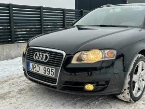 Black Audi A4 2005 in Vilnius, with an engine capacity of 2.00 L and mileage of 371 thousand km for 2100 €, photo 2 on AUTOMOTO.COM.LV