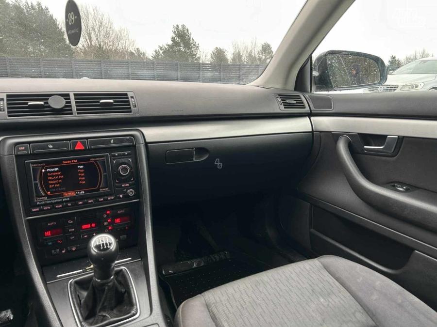 Black Audi A4 2005 in Vilnius, with an engine capacity of 2.00 L and mileage of 371 thousand km for 2100 €, photo 9 on AUTOMOTO.COM.LV