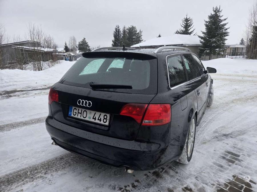Melns Audi A4 2005 Viļņa, ar dzinēja tilpumu 2.97 L un nobraukumu 384 tūkst. km par 3200 €, foto 3 vietnē AUTOMOTO.COM.LV