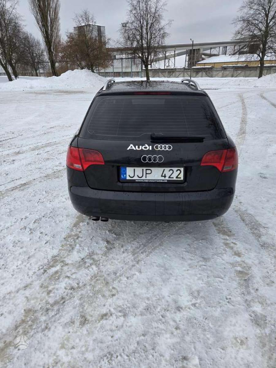 Black Audi A4 2005 in Klaipeda, with an engine capacity of 1.97 L and mileage of 331 thousand km for 1700 €, photo 2 on AUTOMOTO.COM.LV