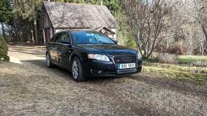 Melns Audi A4 2005 Tartu, ar dzinēja tilpumu 0.00 L un nobraukumu 403 tūkst. km par 3600 €, foto  vietnē AUTOMOTO.COM.LV