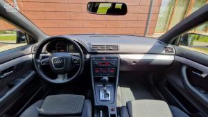 Black Audi A4 2005 in Vilnius, with an engine capacity of 2.00 L and mileage of 332 thousand km for 3450 €, photo 11 on AUTOMOTO.COM.LV