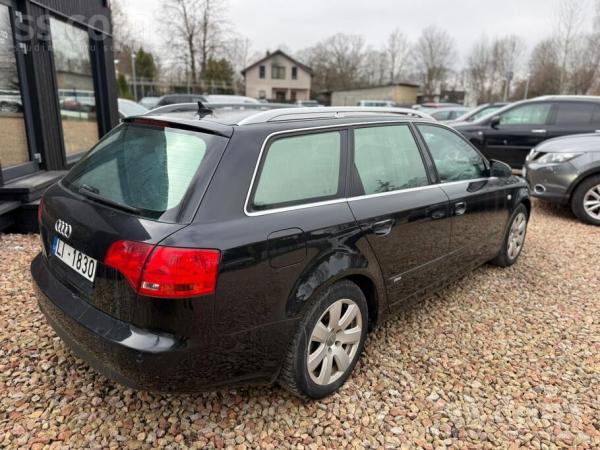 Black Audi A4 2005 in Riga, with an engine capacity of 2.00 L and mileage of 346 thousand km for 2750 €, photo 3 on AUTOMOTO.COM.LV