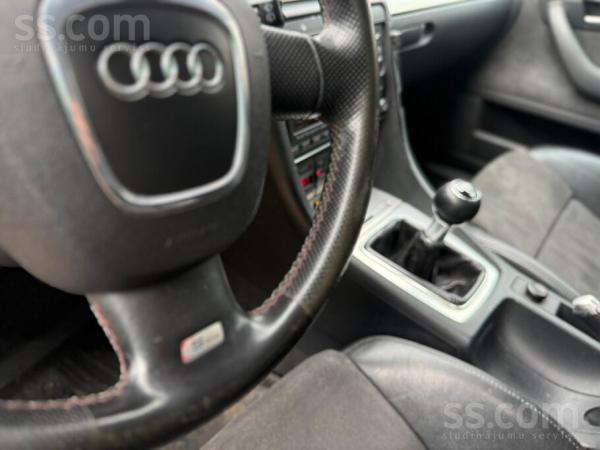 Black Audi A4 2005 in Riga, with an engine capacity of 2.00 L and mileage of 346 thousand km for 2750 €, photo 8 on AUTOMOTO.COM.LV
