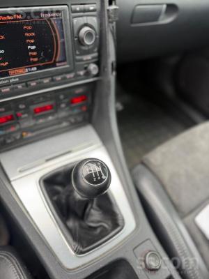 Melns Audi A4 2005 Rīga, ar dzinēja tilpumu 2.00 L un nobraukumu 346 tūkst. km par 2750 €, foto 13 vietnē AUTOMOTO.COM.LV