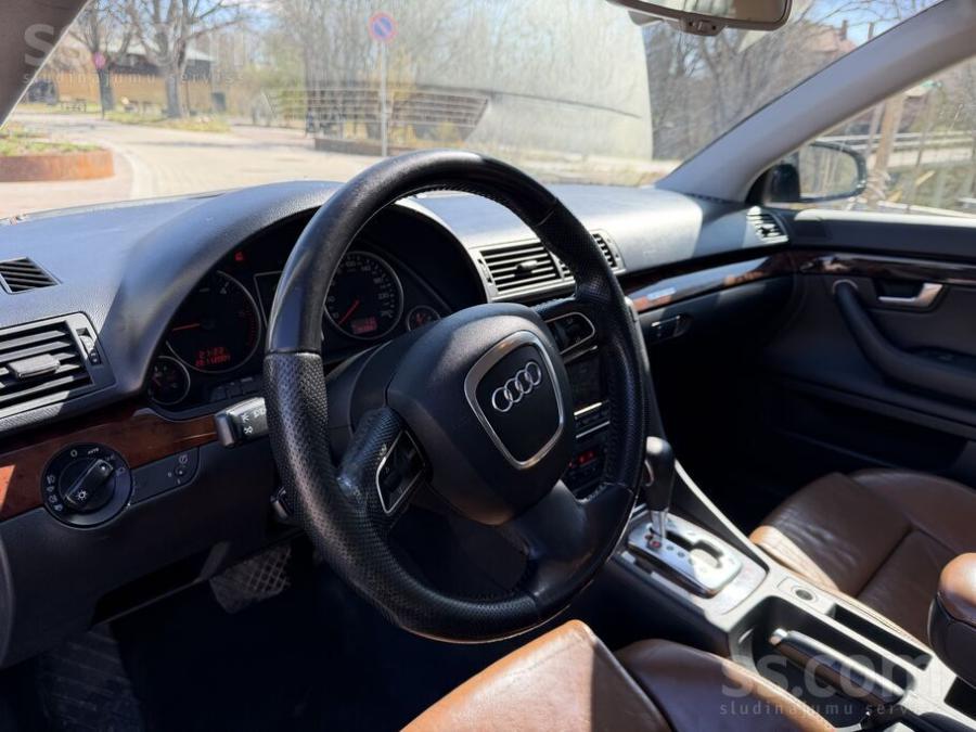 Melns Audi A4 2005 Valmiera, ar dzinēja tilpumu 3.00 L un nobraukumu 360 tūkst. km par 2750 €, foto 15 vietnē AUTOMOTO.COM.LV