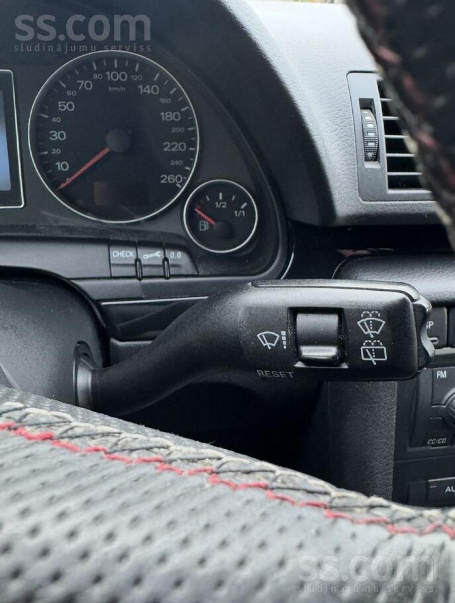 Black Audi A4 2005 in Valka, with an engine capacity of 1.80 L and mileage of 219 thousand km for 3500 €, photo 10 on AUTOMOTO.COM.LV