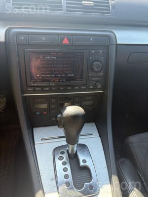 Melns Audi A4 2005 Liepāja, ar dzinēja tilpumu 2.00 L un nobraukumu 413 tūkst. km par 1800 €, foto 7 vietnē AUTOMOTO.COM.LV