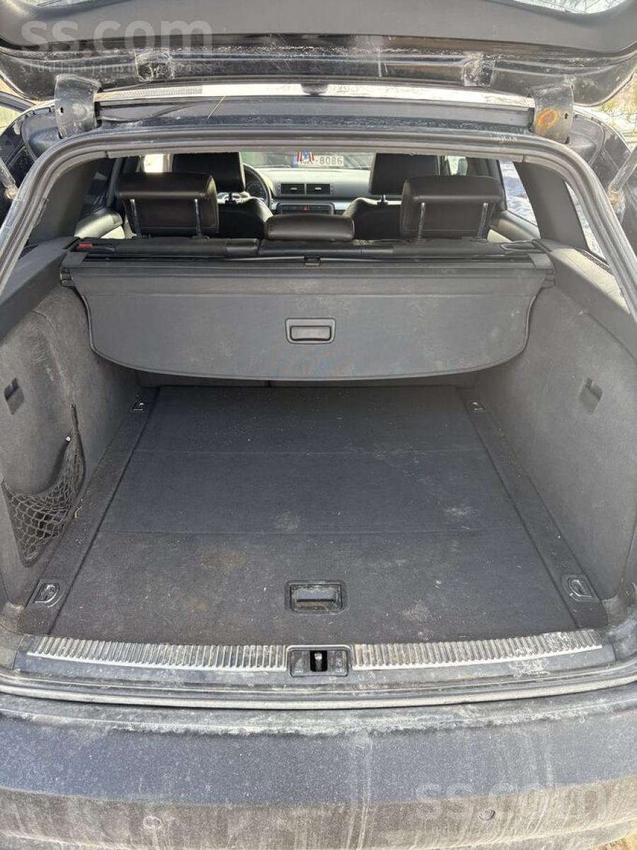 Melns Audi A4 2005 Liepāja, ar dzinēja tilpumu 2.00 L un nobraukumu 413 tūkst. km par 1800 €, foto 14 vietnē AUTOMOTO.COM.LV