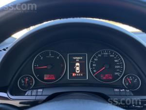 Black Audi A4 2005 in Riga, with an engine capacity of 3.00 L and mileage of 0 thousand km for 4990 €, photo 12 on AUTOMOTO.COM.LV