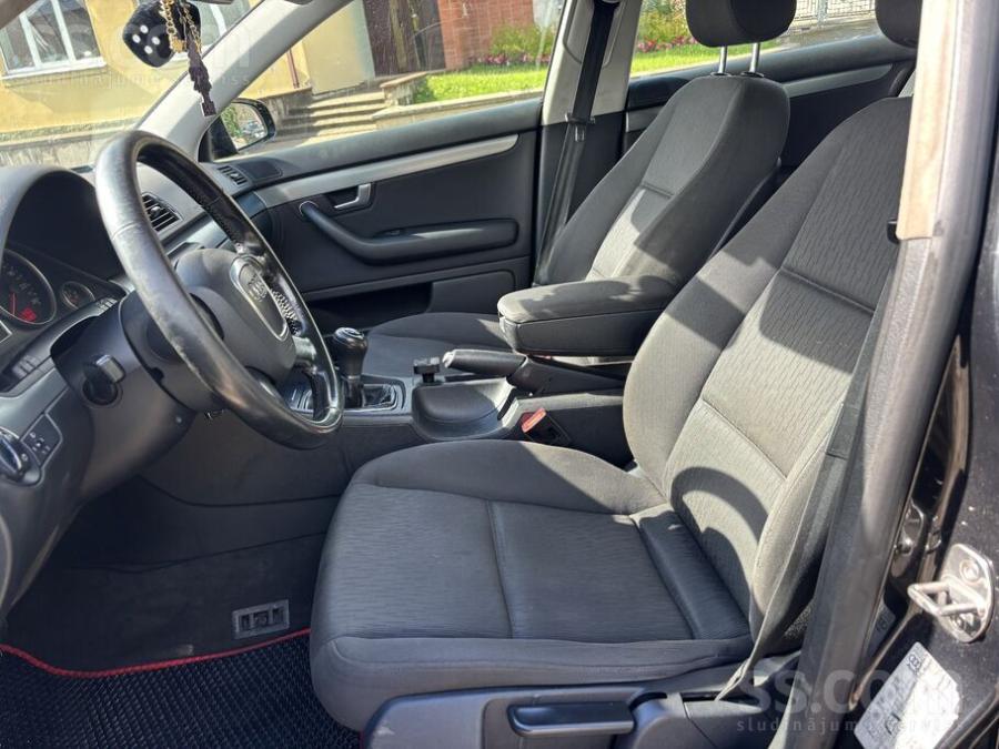 Melns Audi A4 2005 Bauska, ar dzinēja tilpumu 2.00 L un nobraukumu 315 tūkst. km par 1890 €, foto 9 vietnē AUTOMOTO.COM.LV