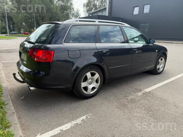 Melns Audi A4 2005 Rīga, ar dzinēja tilpumu 3.00 L un nobraukumu 236 tūkst. km par 3000 €, foto 4 vietnē AUTOMOTO.COM.LV