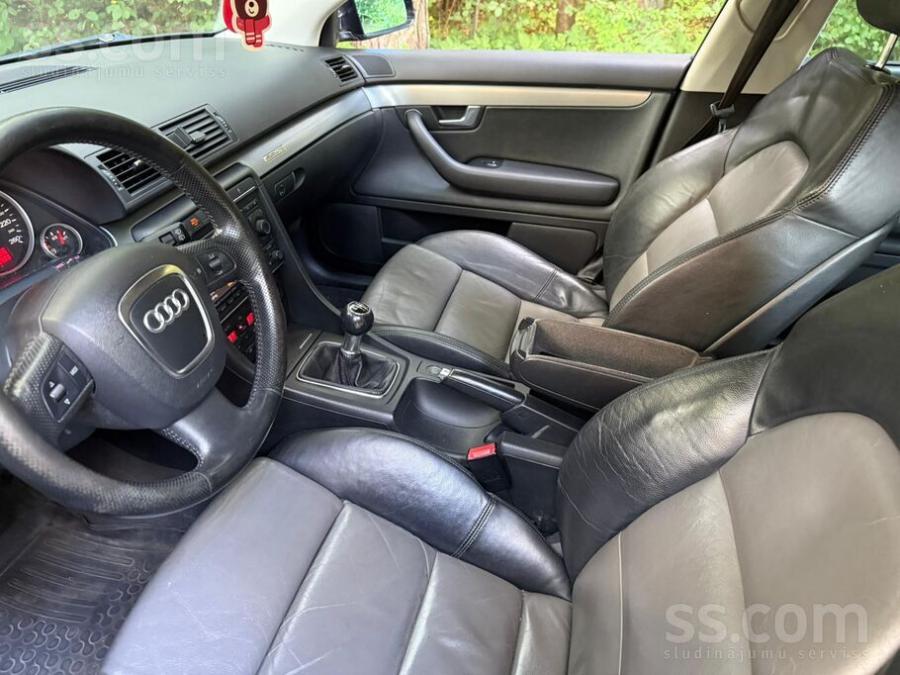 Black Audi A4 2005 in Riga, with an engine capacity of 3.00 L and mileage of 236 thousand km for 3000 €, photo 9 on AUTOMOTO.COM.LV