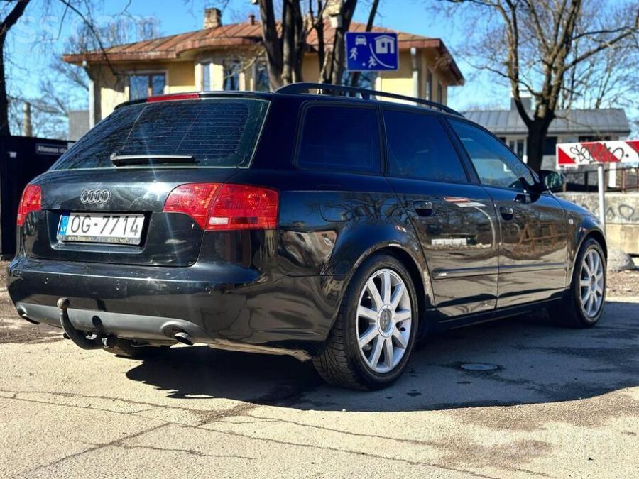 Black Audi A4 2005 in Riga, with an engine capacity of 3.00 L and mileage of 278 thousand km for 2550 €, photo 4 on AUTOMOTO.COM.LV