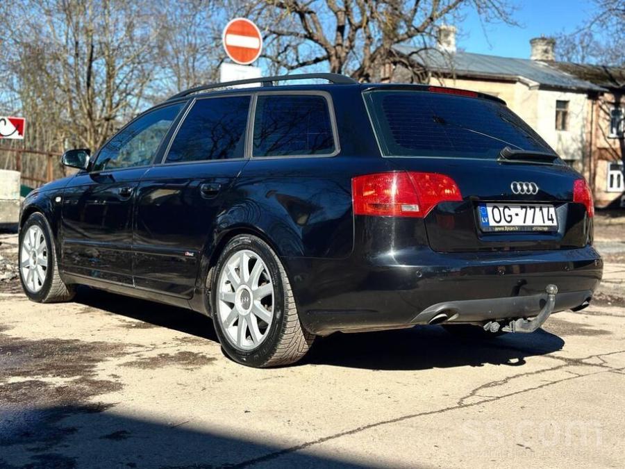 Black Audi A4 2005 in Riga, with an engine capacity of 3.00 L and mileage of 278 thousand km for 2550 €, photo 5 on AUTOMOTO.COM.LV