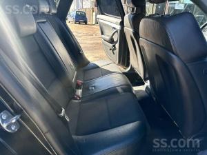 Black Audi A4 2005 in Riga, with an engine capacity of 3.00 L and mileage of 278 thousand km for 2550 €, photo 21 on AUTOMOTO.COM.LV