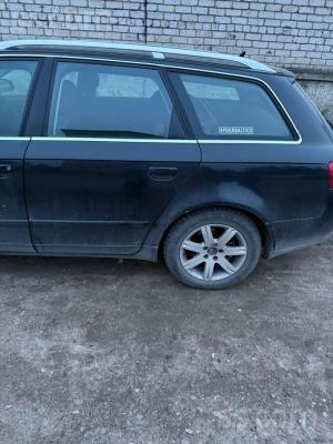 Melns Audi A4 2005 Dobele, ar dzinēja tilpumu 2.50 L un nobraukumu 445 tūkst. km par 1500 €, foto 3 vietnē AUTOMOTO.COM.LV