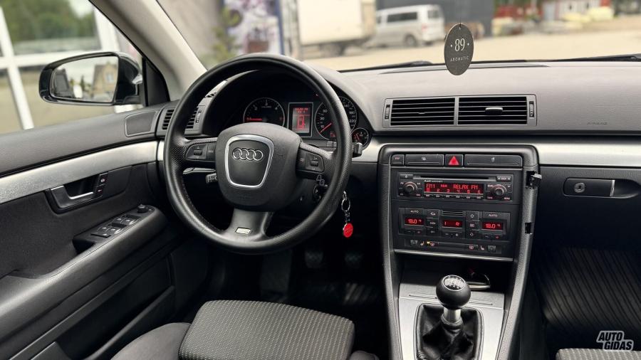 Black Audi A4 2005 in Radviliskis, with an engine capacity of 2.00 L and mileage of 328 thousand km for 3150 €, photo 16 on AUTOMOTO.COM.LV