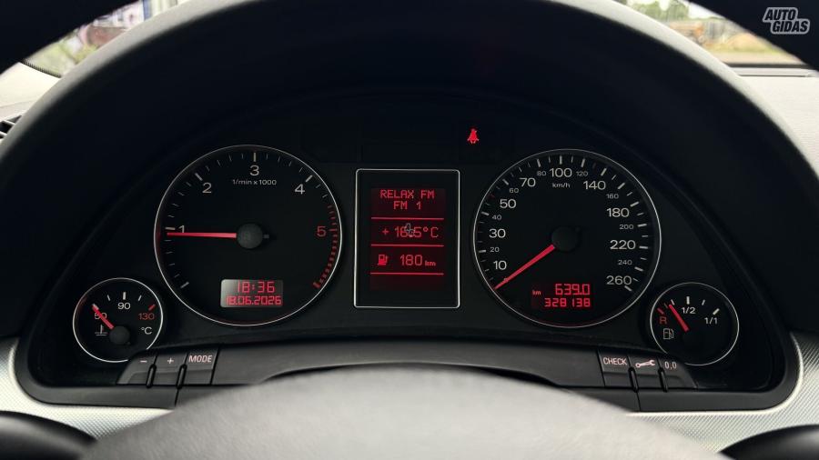 Black Audi A4 2005 in Radviliskis, with an engine capacity of 2.00 L and mileage of 328 thousand km for 3150 €, photo 22 on AUTOMOTO.COM.LV