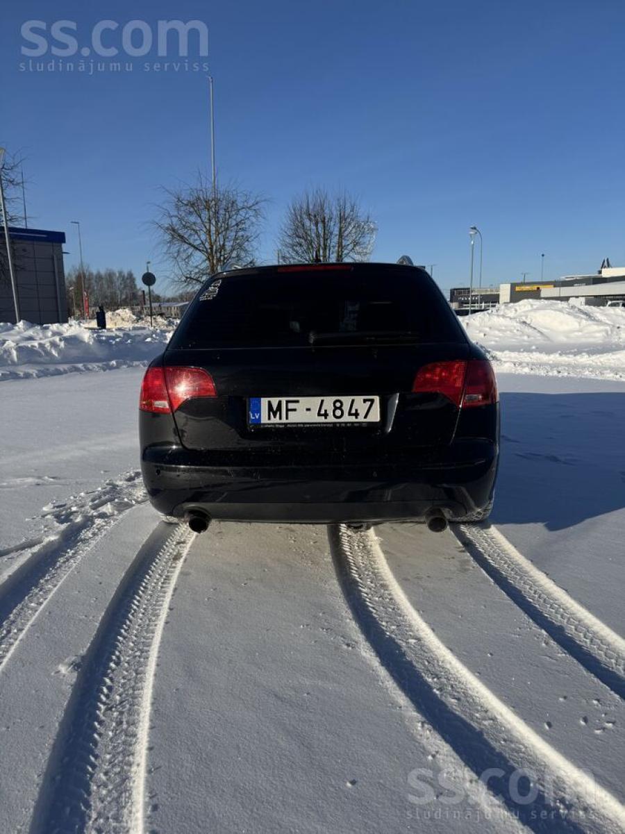 Black Audi A4 2005 in Riga, with an engine capacity of 2.00 L and mileage of 285 thousand km for 2895 €, photo 4 on AUTOMOTO.COM.LV