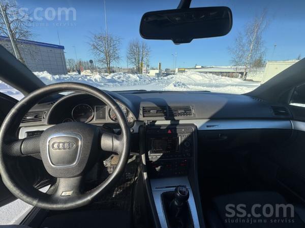 Melns Audi A4 2005 Rīga, ar dzinēja tilpumu 2.00 L un nobraukumu 285 tūkst. km par 2895 €, foto 8 vietnē AUTOMOTO.COM.LV