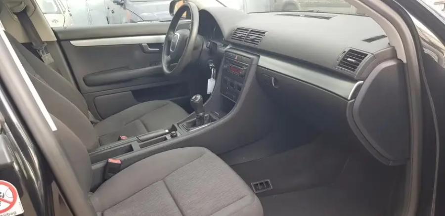 Black Audi A4 2005 in Valmiera, with an engine capacity of 2.00 L and mileage of 286 thousand km for 2600 €, photo 12 on AUTOMOTO.COM.LV