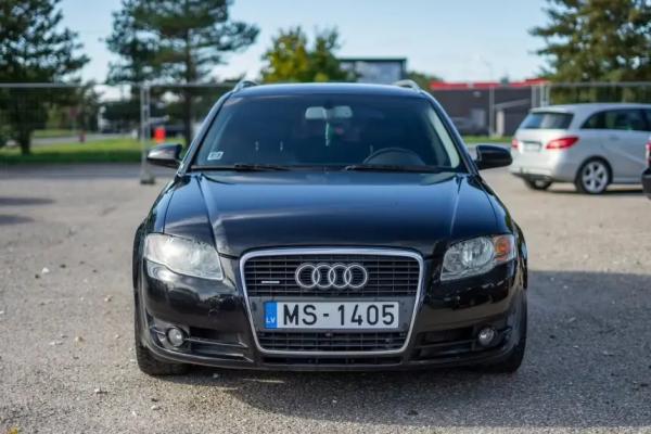 Black Audi A4 2005 in Liepaja, with an engine capacity of 3.00 L and mileage of 301 thousand km for 4850 €, photo 6 on AUTOMOTO.COM.LV