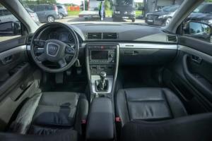 Melns Audi A4 2005 Liepāja, ar dzinēja tilpumu 3.00 L un nobraukumu 301 tūkst. km par 4850 €, foto 8 vietnē AUTOMOTO.COM.LV