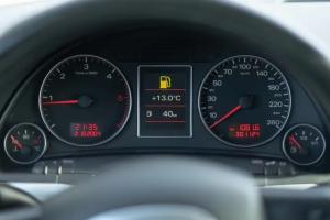 Melns Audi A4 2005 Liepāja, ar dzinēja tilpumu 3.00 L un nobraukumu 301 tūkst. km par 4850 €, foto 14 vietnē AUTOMOTO.COM.LV