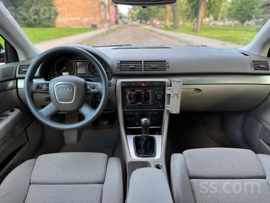 Black Audi A4 2005 in Jelgava, with an engine capacity of 2.00 L and mileage of 0 thousand km for 2250 €, photo 9 on AUTOMOTO.COM.LV
