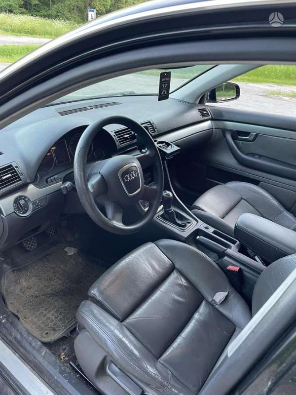 Black Audi A4 2005 in Anyksciai, with an engine capacity of 1.99 L and mileage of 353 thousand km for 999 €, photo 8 on AUTOMOTO.COM.LV