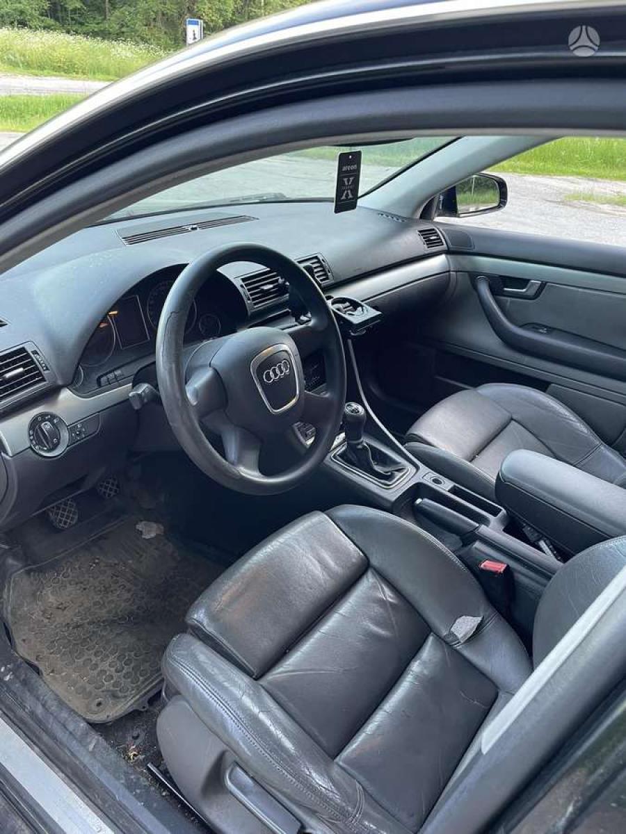 Black Audi A4 2005 in Anyksciai, with an engine capacity of 1.99 L and mileage of 353 thousand km for 999 €, photo 9 on AUTOMOTO.COM.LV