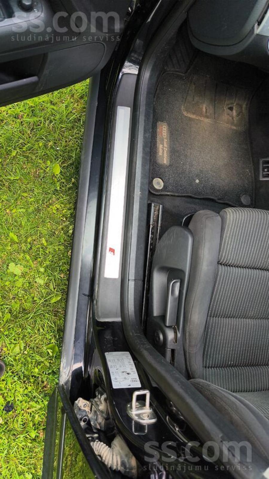 Black Audi A4 2005 in Ludza, with an engine capacity of 2.00 L and mileage of 368 thousand km for 2000 €, photo 11 on AUTOMOTO.COM.LV