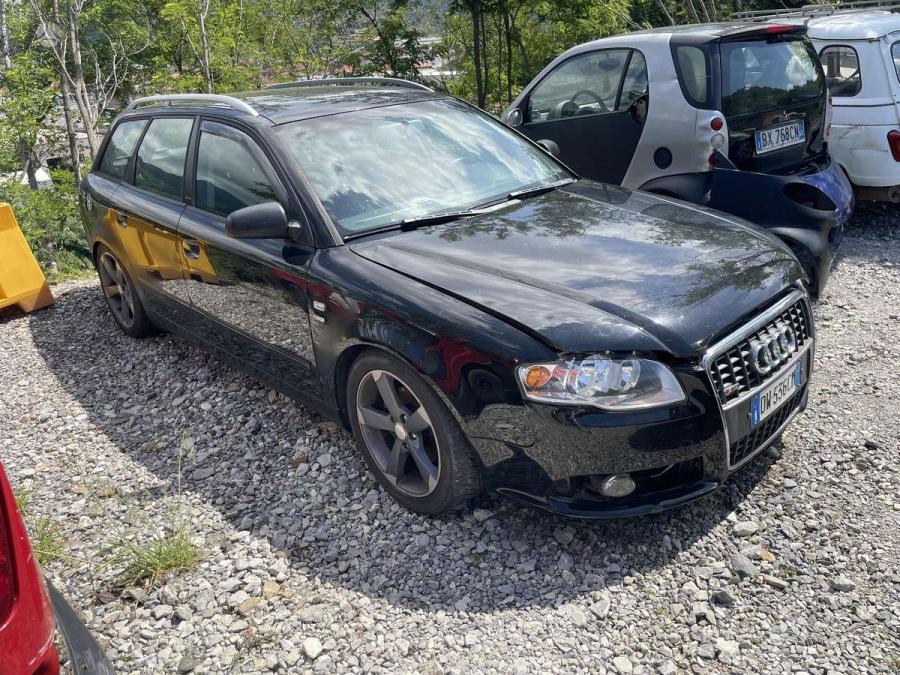 Black Audi A4 2005 in Panevezys, with an engine capacity of 1.99 L and mileage of 260 thousand km for 850 €, photo 3 on AUTOMOTO.COM.LV