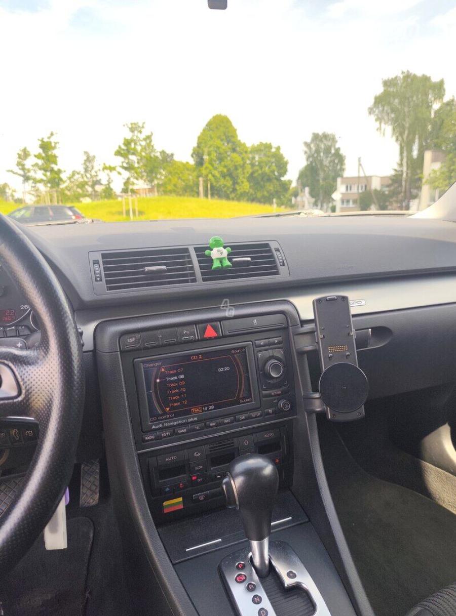 Melns Audi A4 2005 Molėtai, ar dzinēja tilpumu 3.00 L un nobraukumu 362 tūkst. km par 1550 €, foto 18 vietnē AUTOMOTO.COM.LV