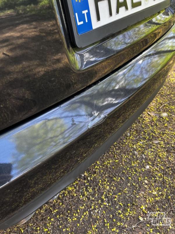 Melns Audi A4 2005 Gargždai, ar dzinēja tilpumu 1.90 L un nobraukumu 433 tūkst. km par 2200 €, foto 9 vietnē AUTOMOTO.COM.LV