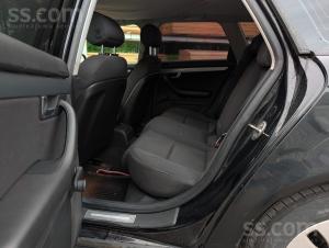 Melns Audi A4 2005 Rīga, ar dzinēja tilpumu 2.00 L un nobraukumu 390 tūkst. km par 1690 €, foto 9 vietnē AUTOMOTO.COM.LV