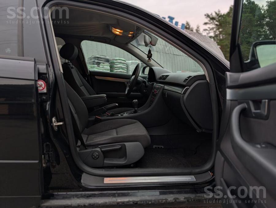 Melns Audi A4 2005 Rīga, ar dzinēja tilpumu 2.00 L un nobraukumu 390 tūkst. km par 1690 €, foto 11 vietnē AUTOMOTO.COM.LV
