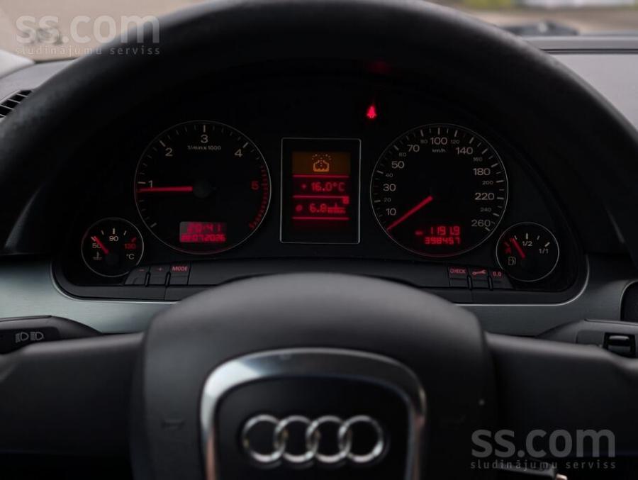 Melns Audi A4 2005 Rīga, ar dzinēja tilpumu 2.00 L un nobraukumu 390 tūkst. km par 1690 €, foto 15 vietnē AUTOMOTO.COM.LV