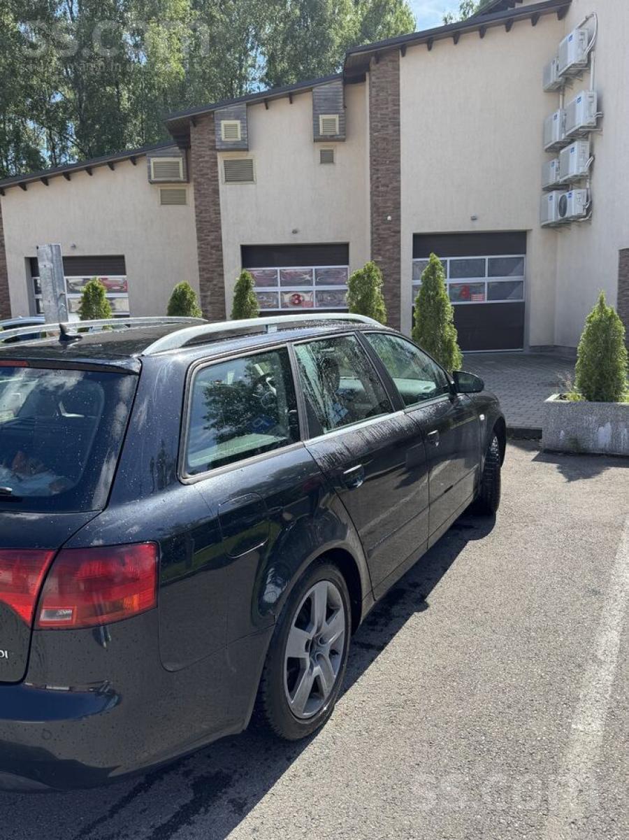 Melns Audi A4 2005 Rīga, ar dzinēja tilpumu 2.00 L un nobraukumu 349 tūkst. km par 2150 €, foto 6 vietnē AUTOMOTO.COM.LV